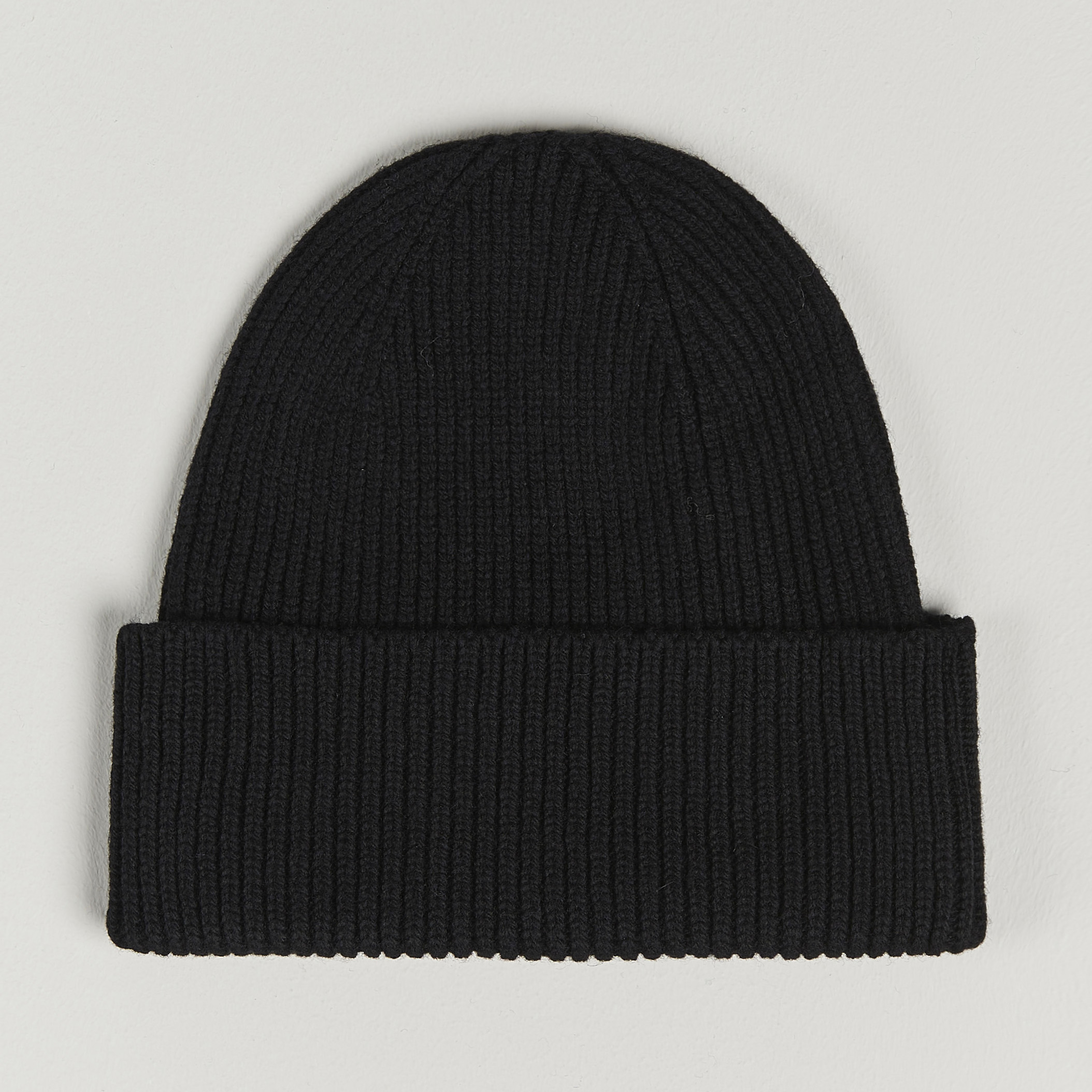 Colorful Standard Merino Wool Beanie Deep Black | Herr - Care of Carl