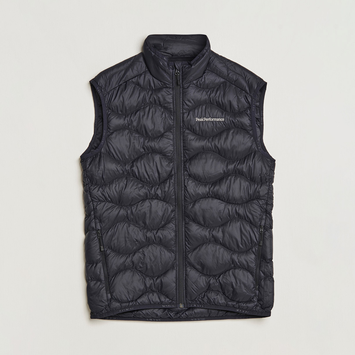 Peak Performance Helium Down Vest Black | Herr - Care of Carl