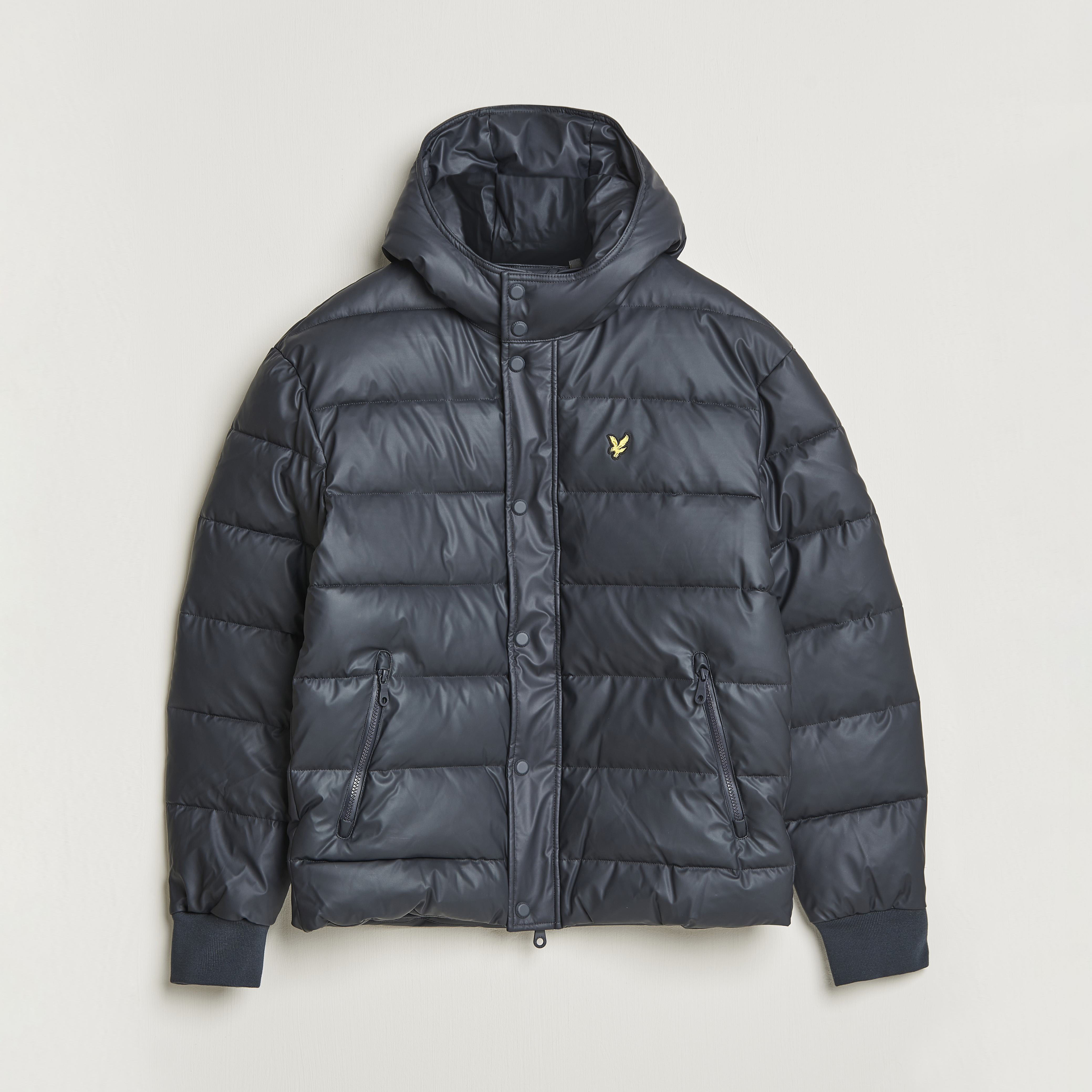 Lyle & Scott Rubberised Puffer Jacket Anniversary Gold | Herr - Care of Car