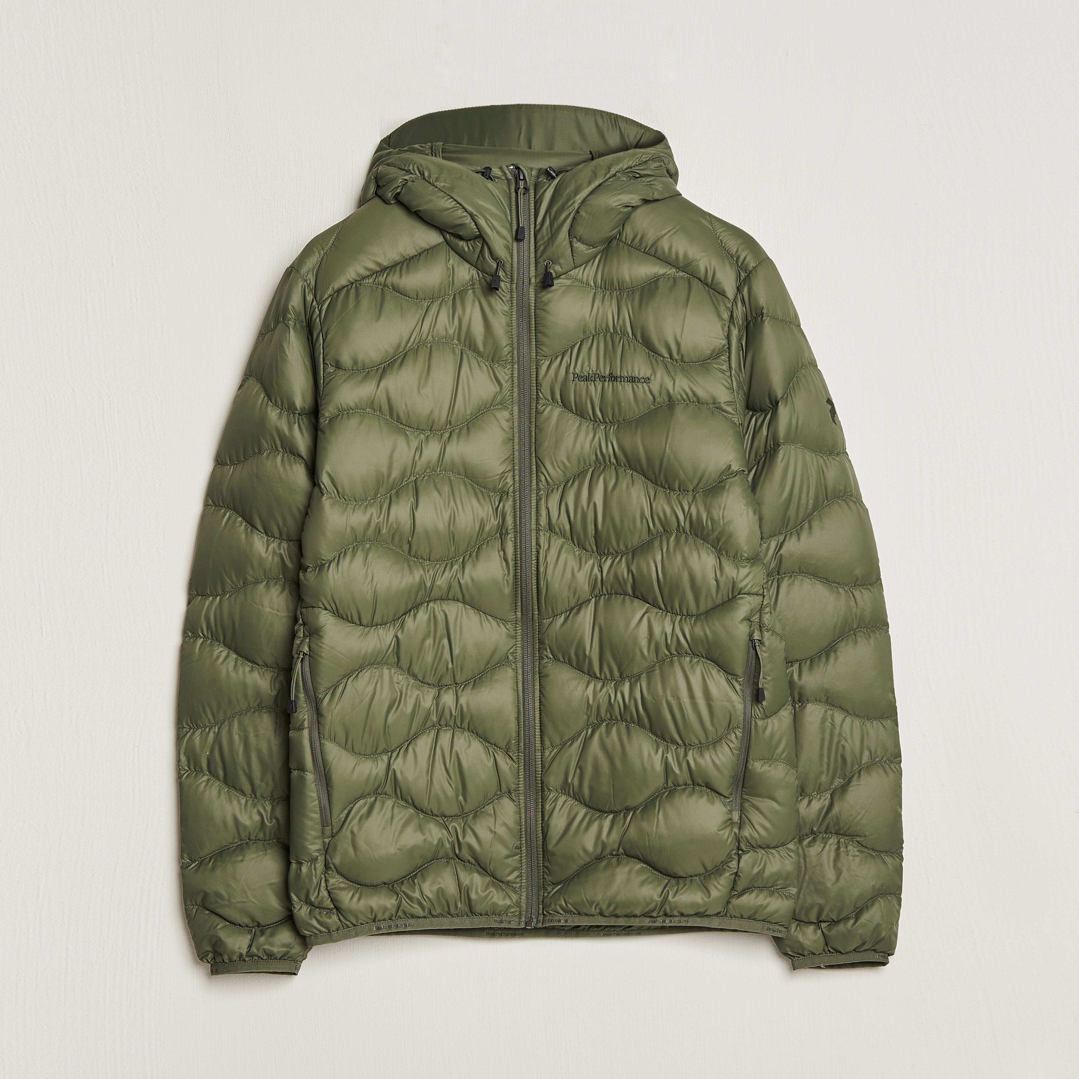 Peak Performance Helium Down Hooded Jacket Pine Needle | Herr - Care of Car