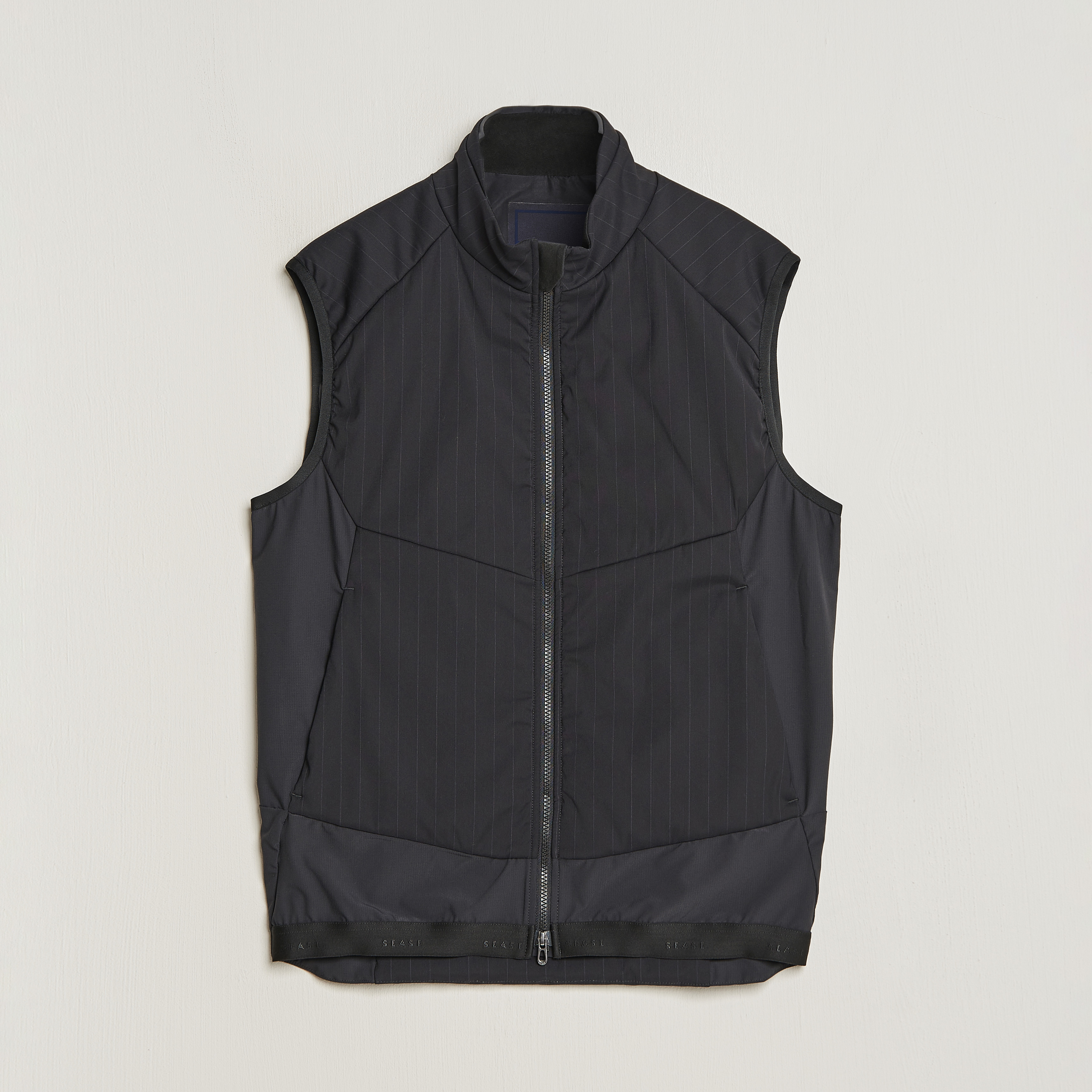 SEASE Predator Wool/Nylon Insulated Vest Black | Herr - Care of Carl