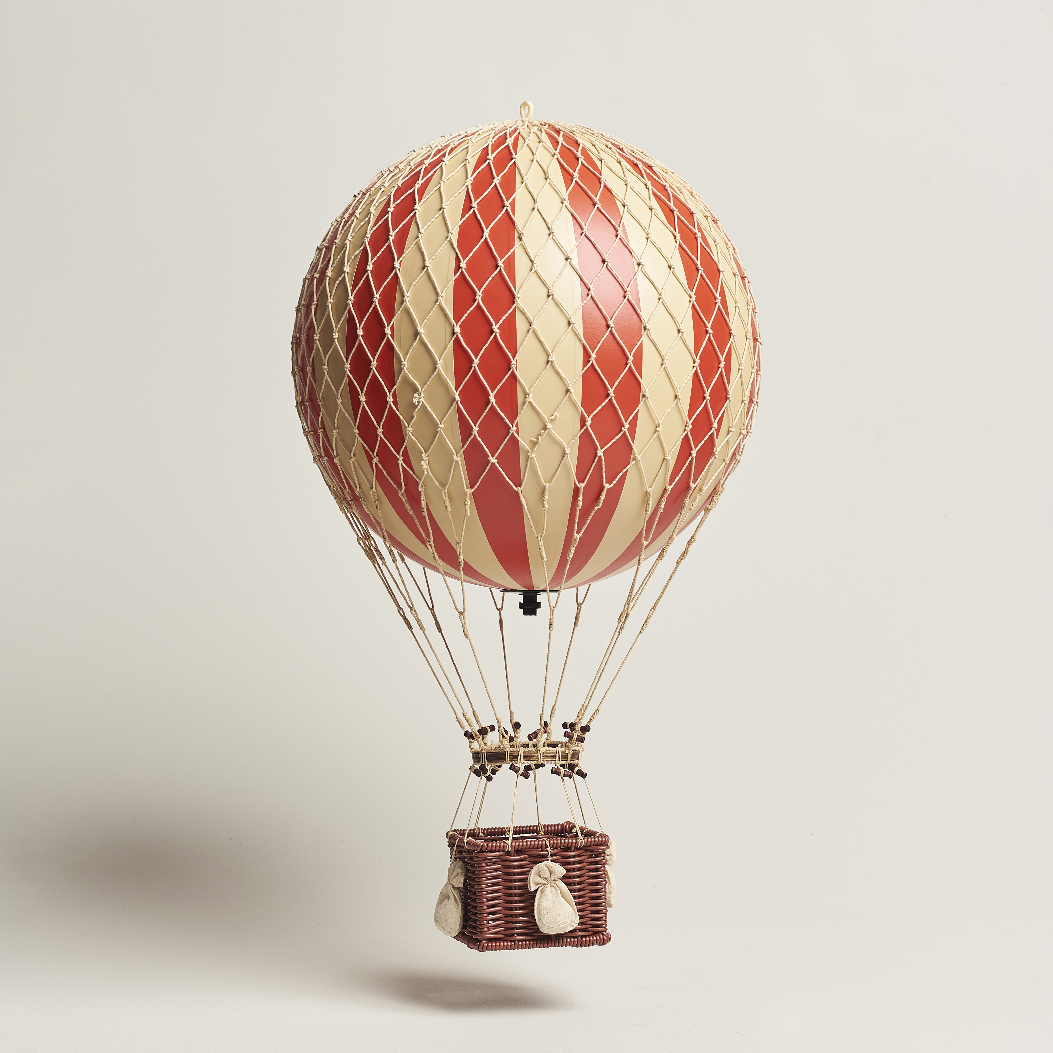 Authentic Models Royal Aero Led Balloon True Red | Herr - Care of Carl