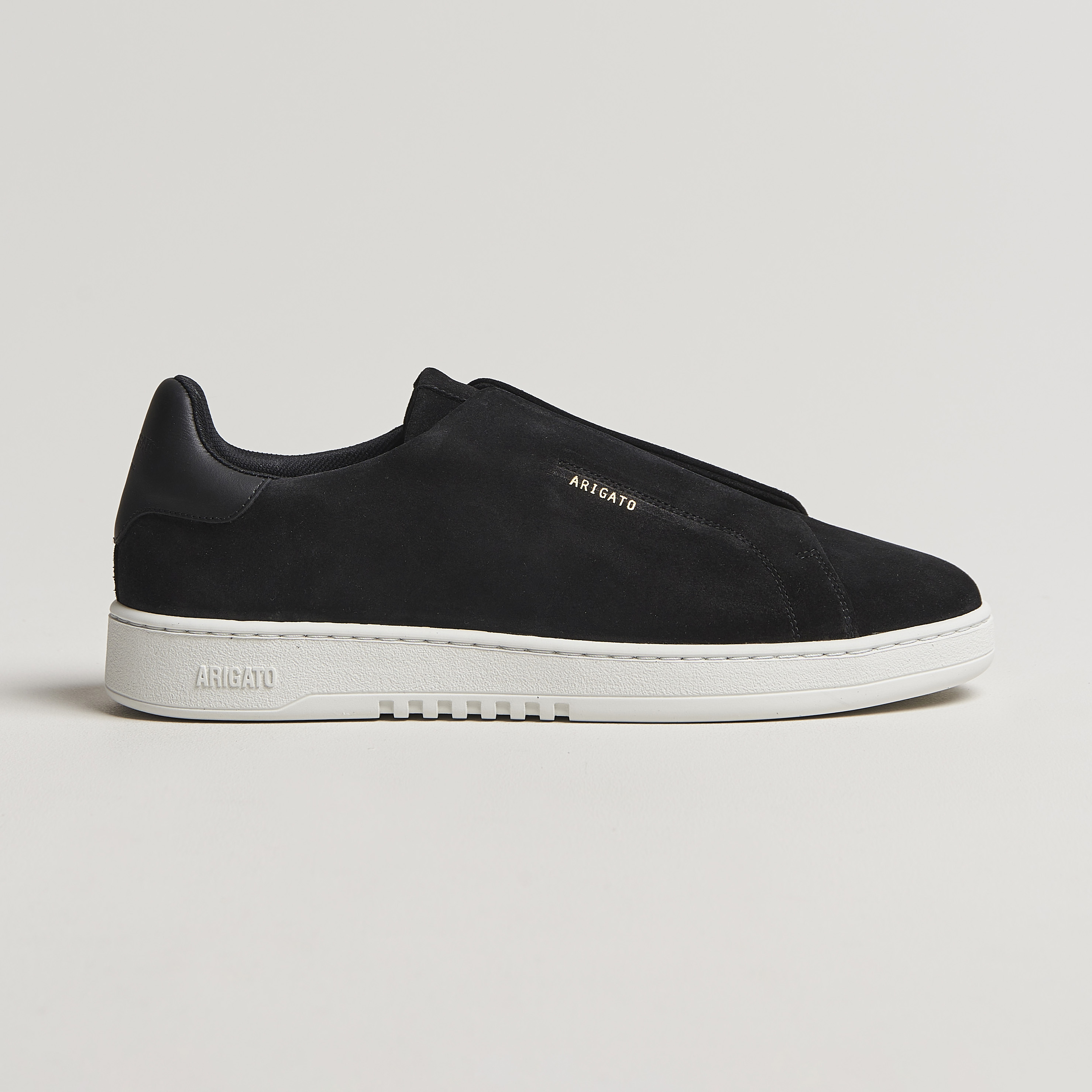 Axel Arigato Dice Laceless Suede Sneaker Black | Herr - Care of Carl