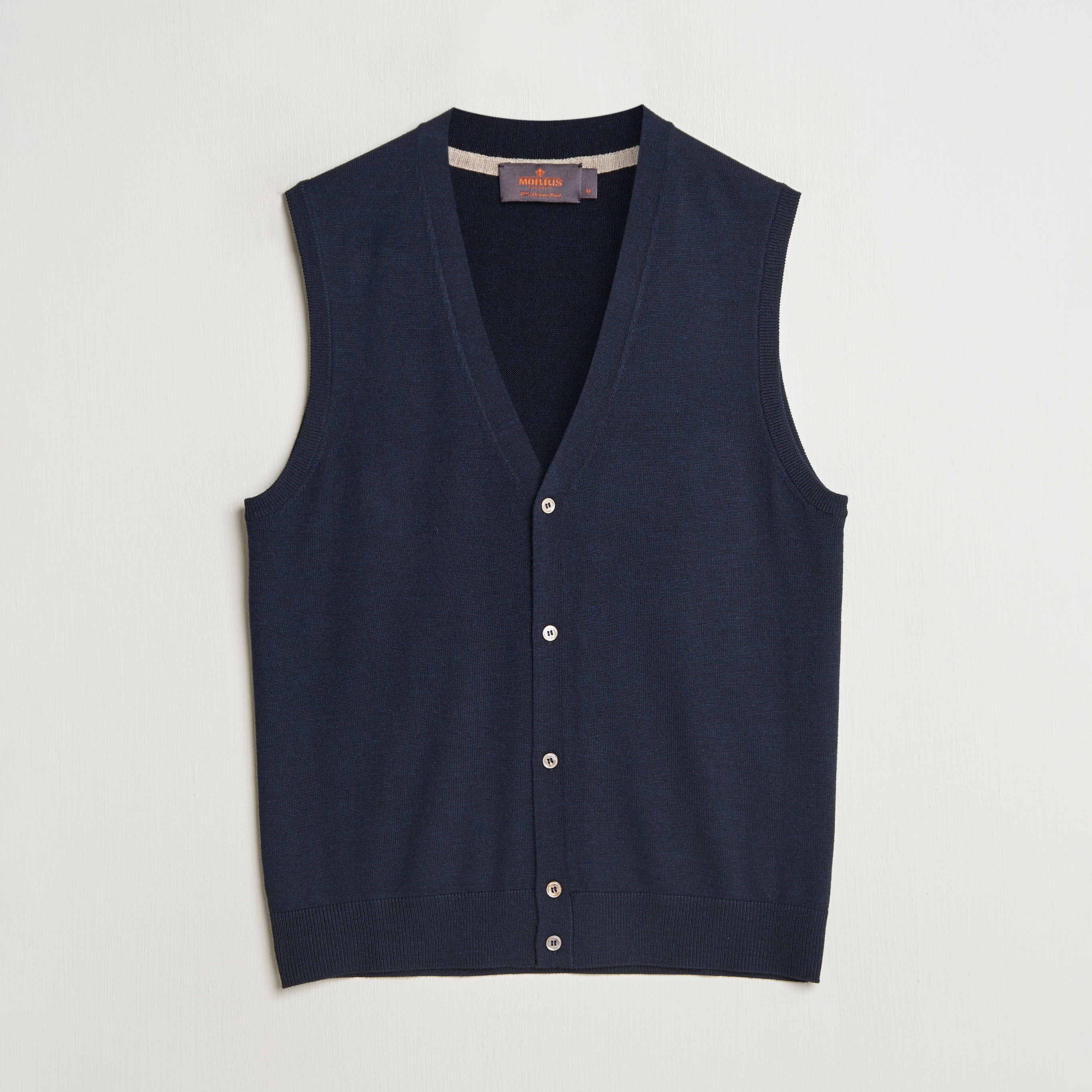 Morris Merino Slipover Vest Navy | Herr - Care of Carl