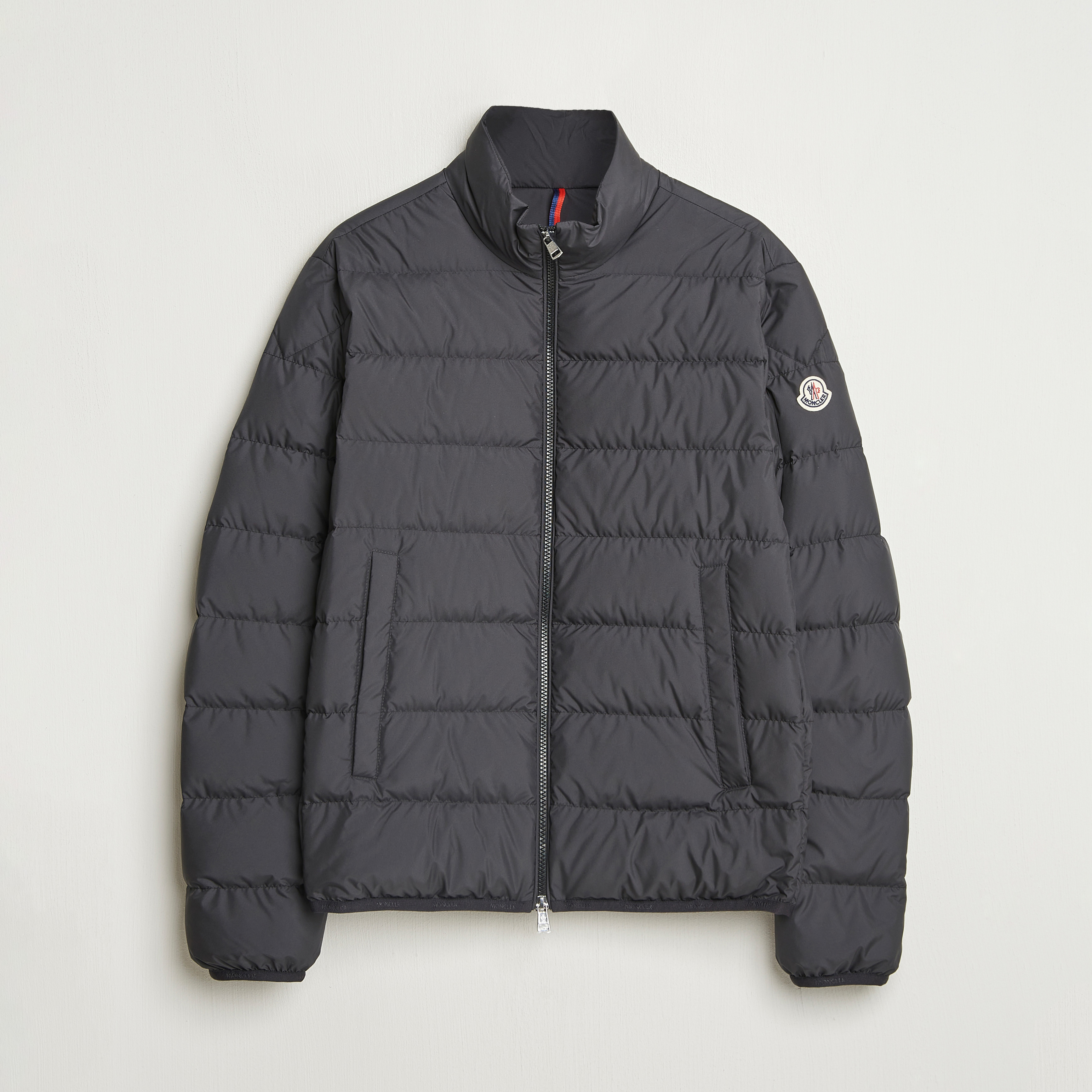 Moncler Baudinet Down Jacket Black | Herr - Care of Carl