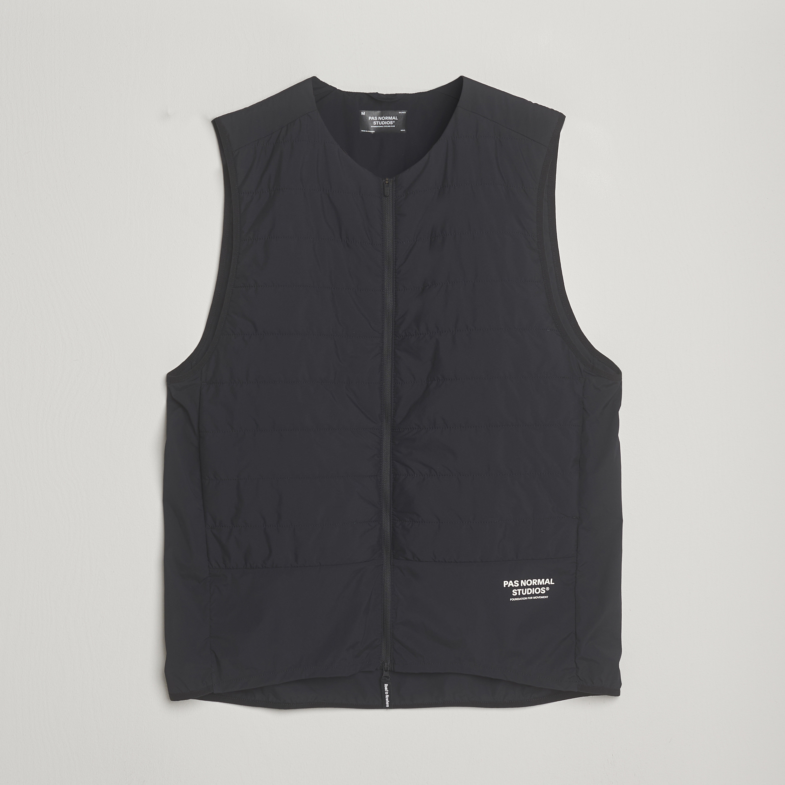 Pas Normal Studios Balance Insulated Vest Black | Herr - Care of Carl