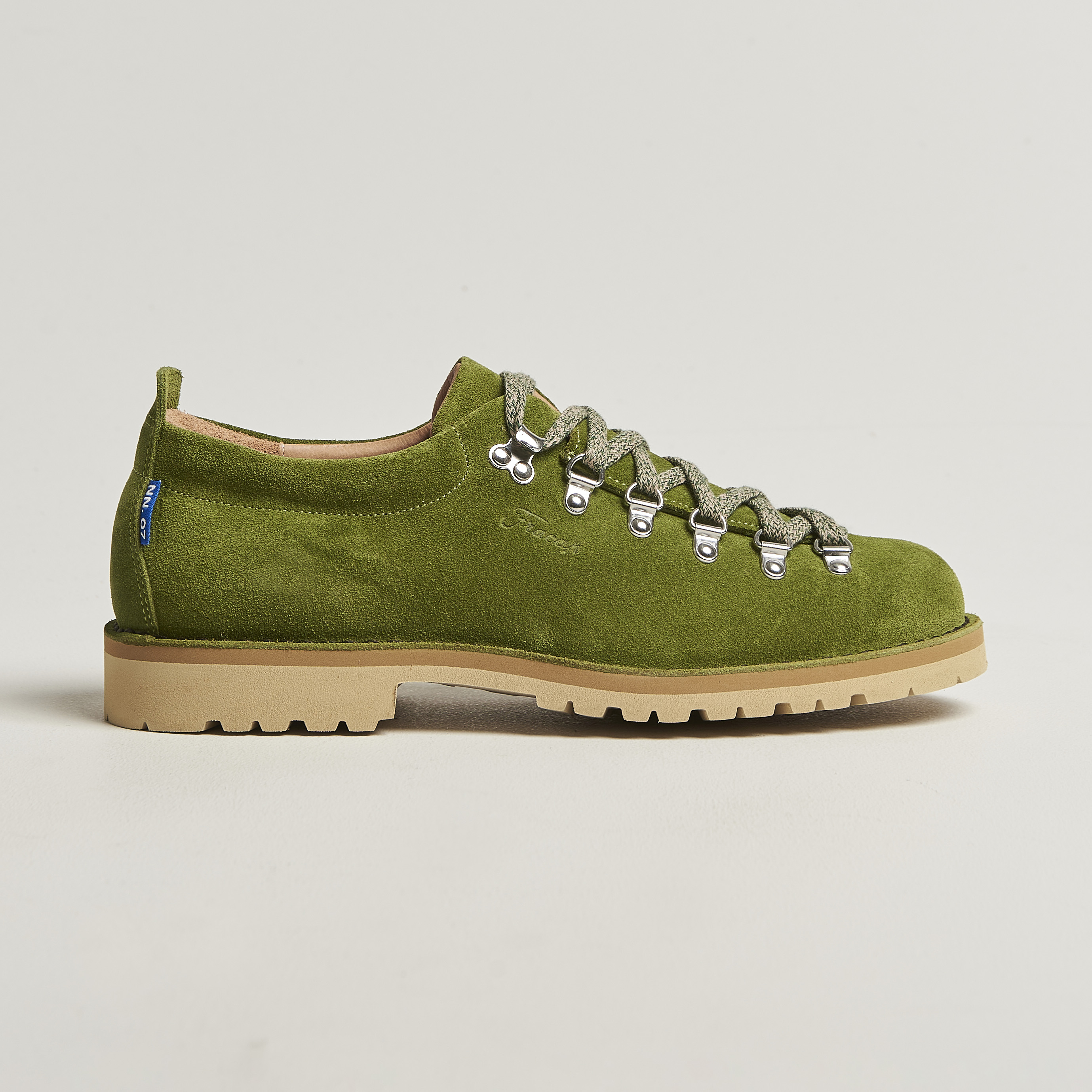 NN07 Fracap M121 Magnifico Suede Low Boot Firene Green | Herr - Care of Car