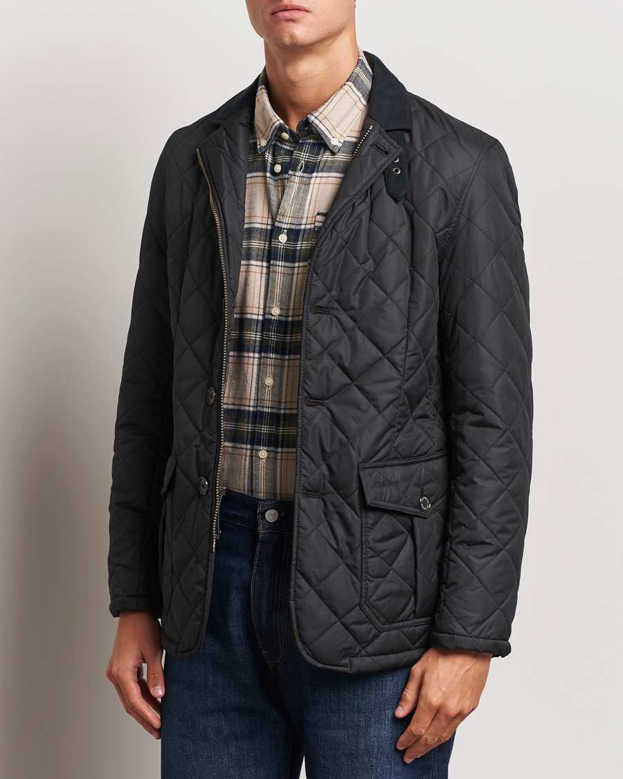 Barbour Lifestyle Quilted Lutz Jacket Black | Herr - Care of Carl